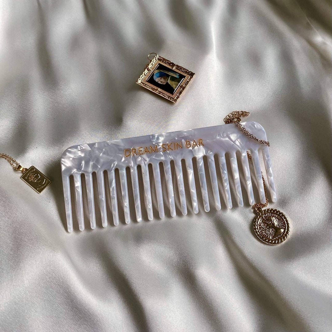 Giselle Wide Tooth Comb | Detangling Comb | Anti Frizz | Scalp Comb ...