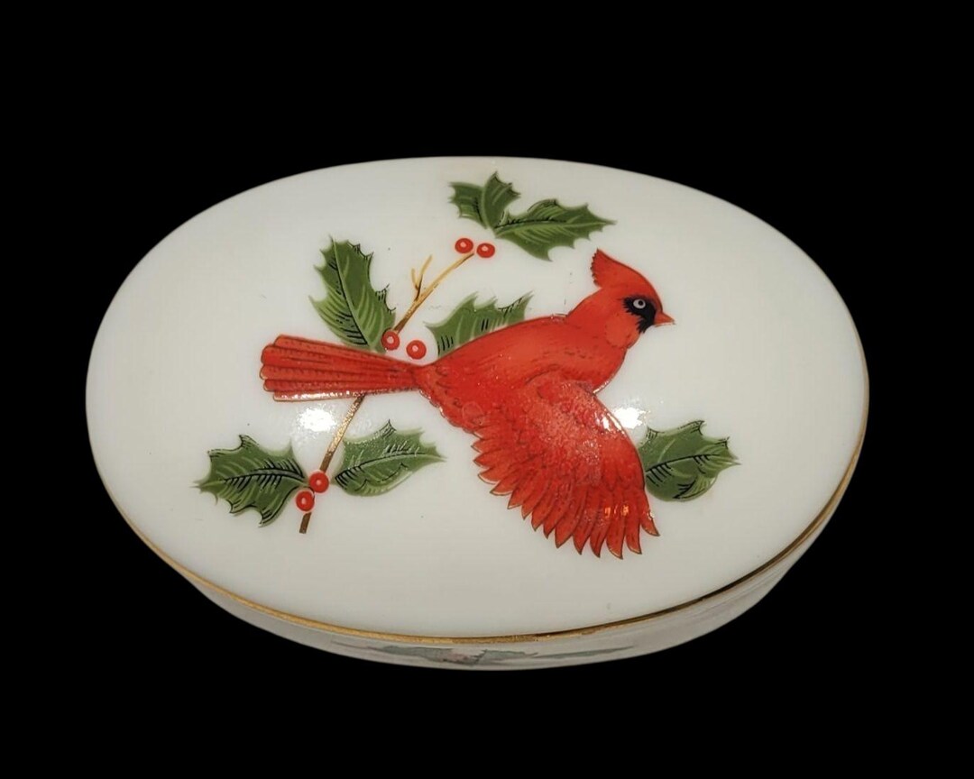 Vintage Christmas Oval Trinket Box – Lefton 1984 Porcelain Red Cardinal ...