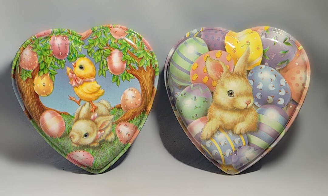 Vintage 1970s Heart-shaped Plastic Candy Containers – Set of 2 – One ...