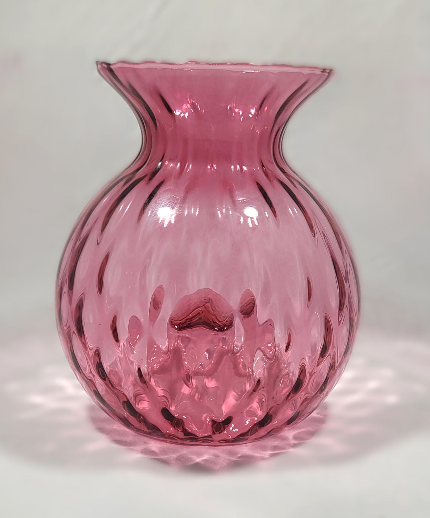 Pilgrim Glass Vintage Cranberry Spiral Vase – Elegant Swirled Art Glass ...