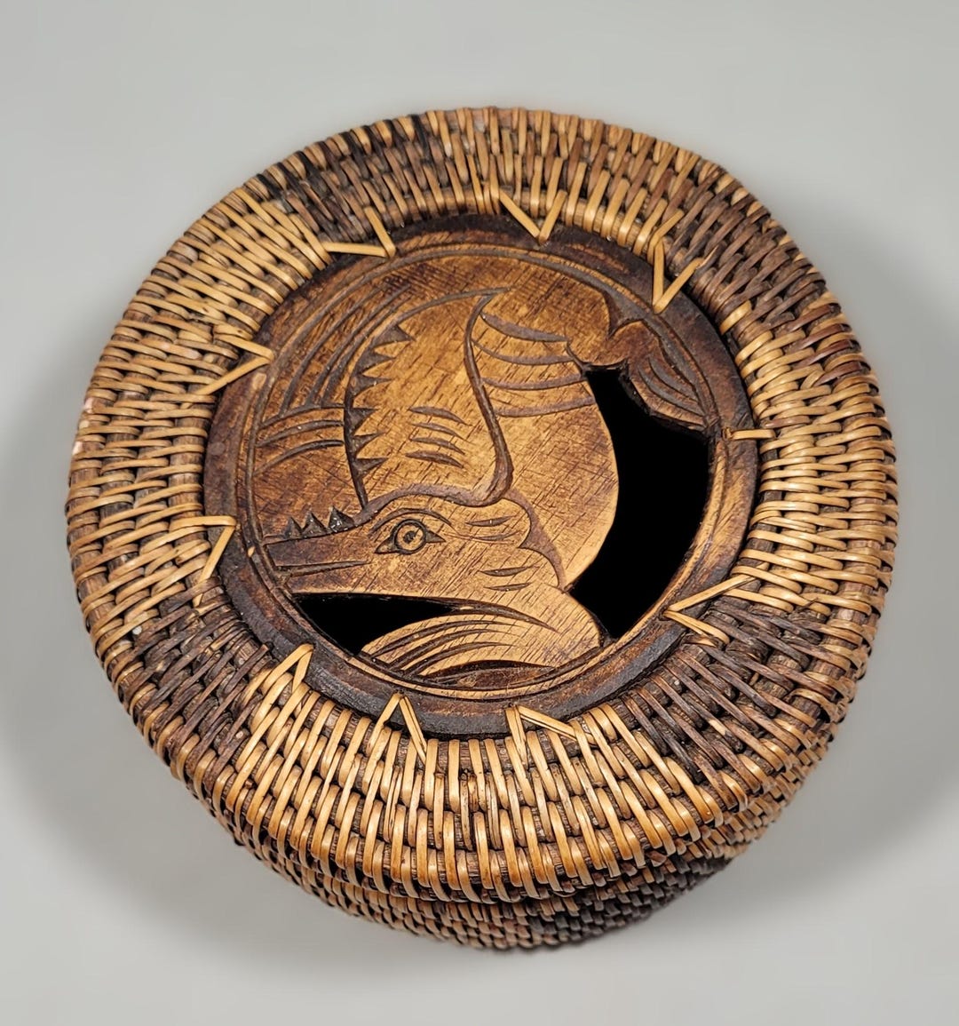 Indonesian Handcrafted Woven Grass Basket With Carved Lizard/crocodile ...