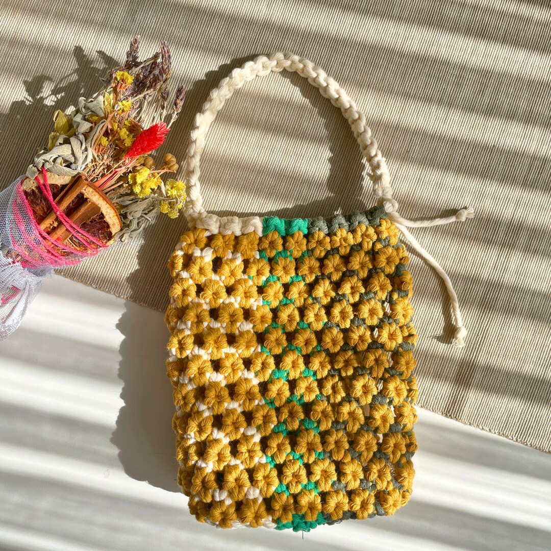 Macrame Daisy Flower Bag, Macrame Flower Bag, Macrame Hand Bag, Gift ...