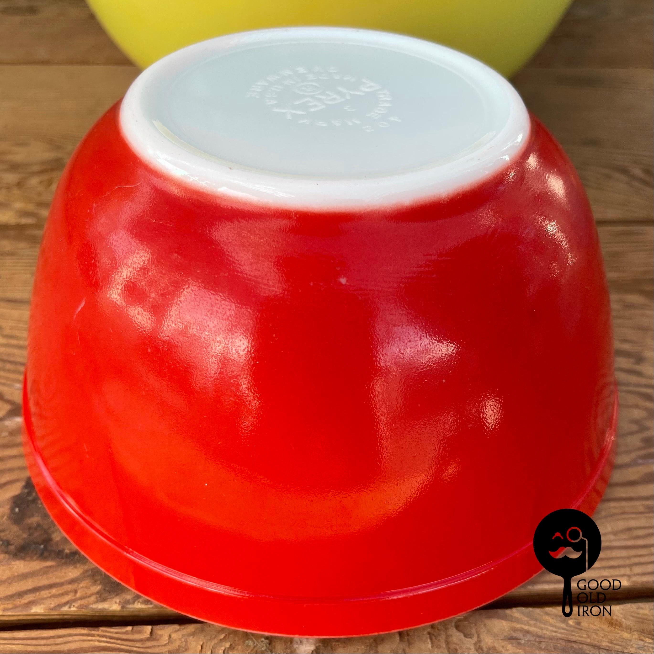 Vintage Pyrex Primary Colors Series Nesting Mixing Bowls in Great ...
