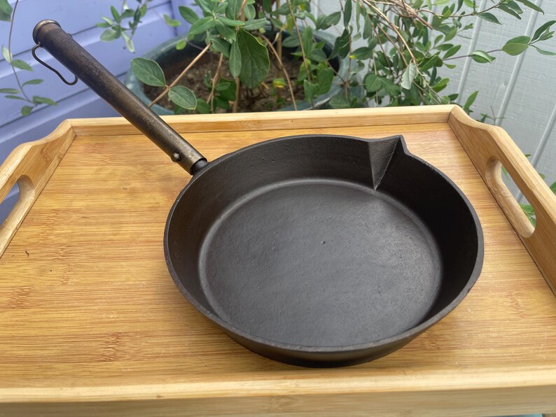 RARE Swain 1800s British Cast Iron 7 Pan in Amazing Condition - Etsy