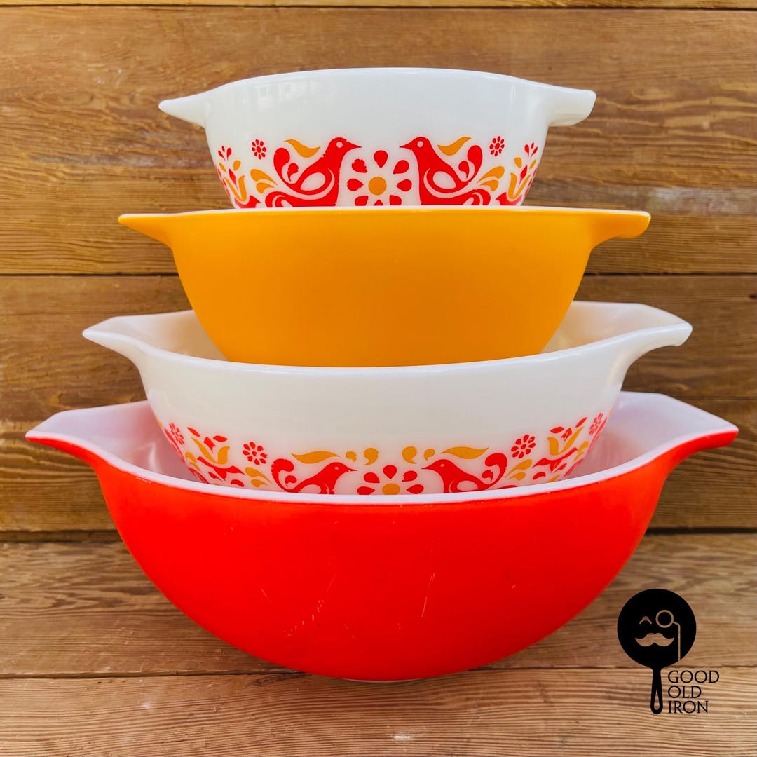 Vintage Pyrex Friendship Series Cinderella Bowls Full Set in Good ...