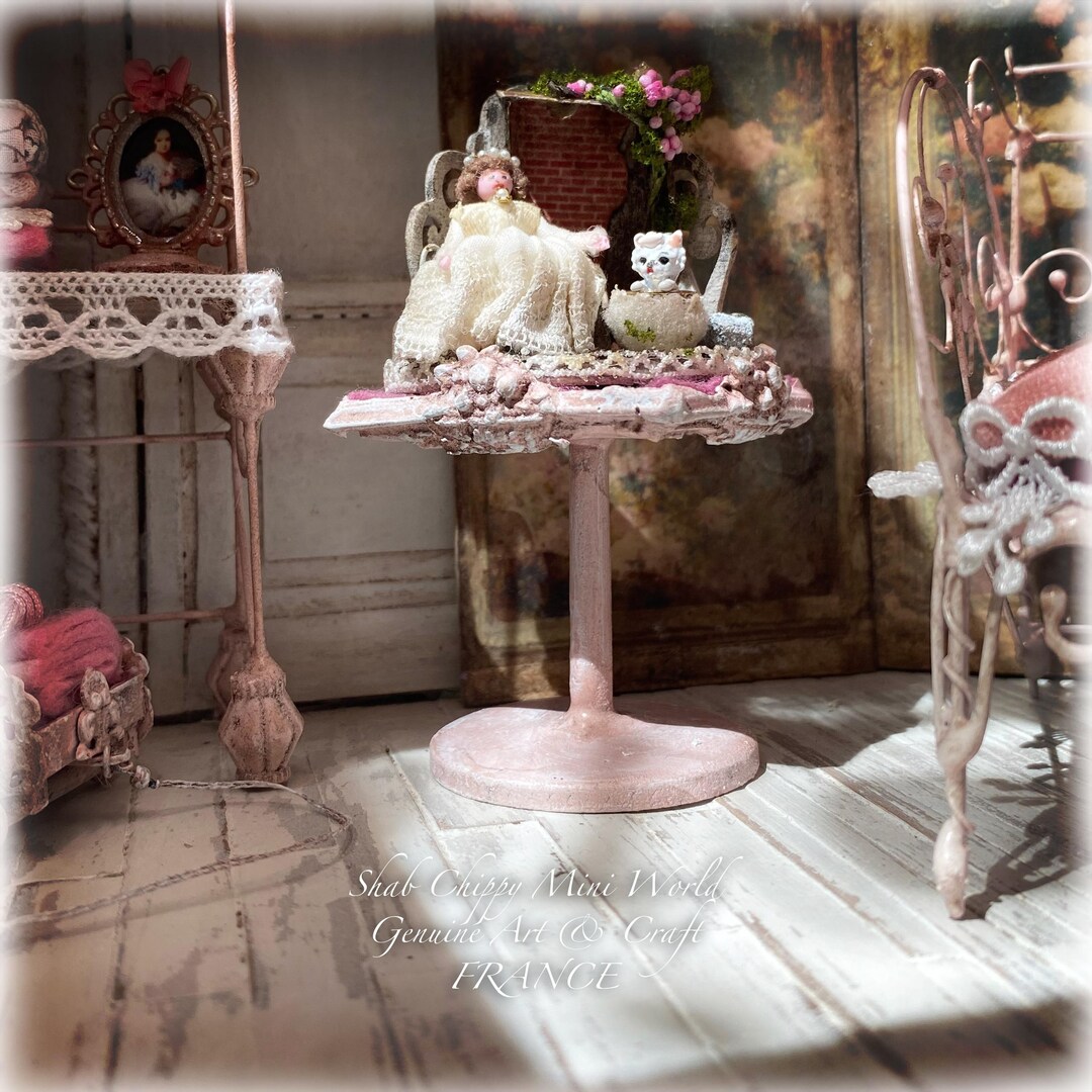 Sainte Victoire - Coffee Table, Pedestal Table - Base, Display Stand ...