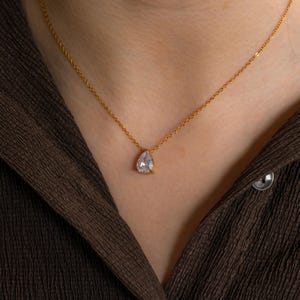 Teardrop Diamond Necklace, Dainty Diamond Pendant Necklace, Crystal ...