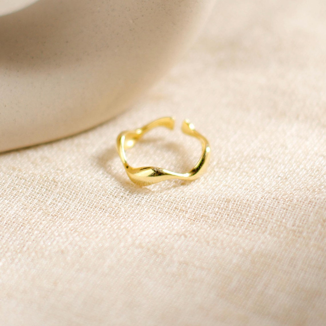 Gold Wave Ring, Minimalist Gold Ring, Dainty Irregular Gold Ring ...