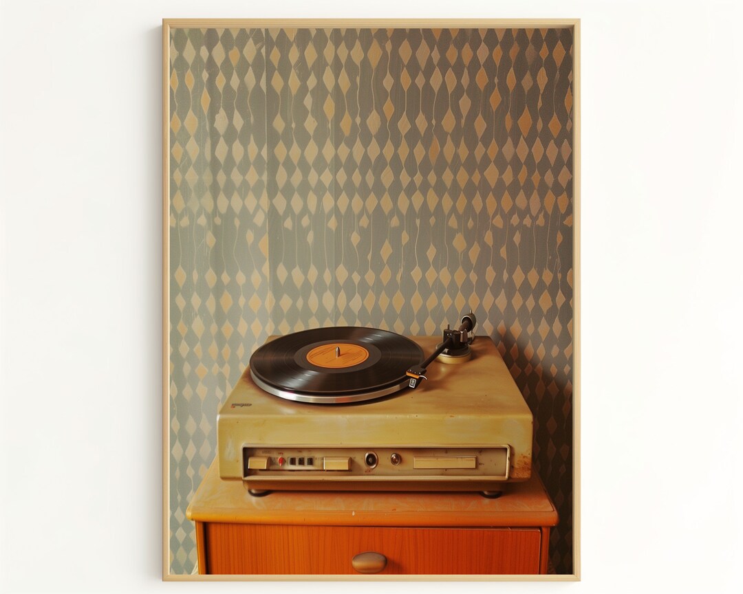 Band Studio Decor: Vintage Turntable Art Print, Retro Vinyl Record ...