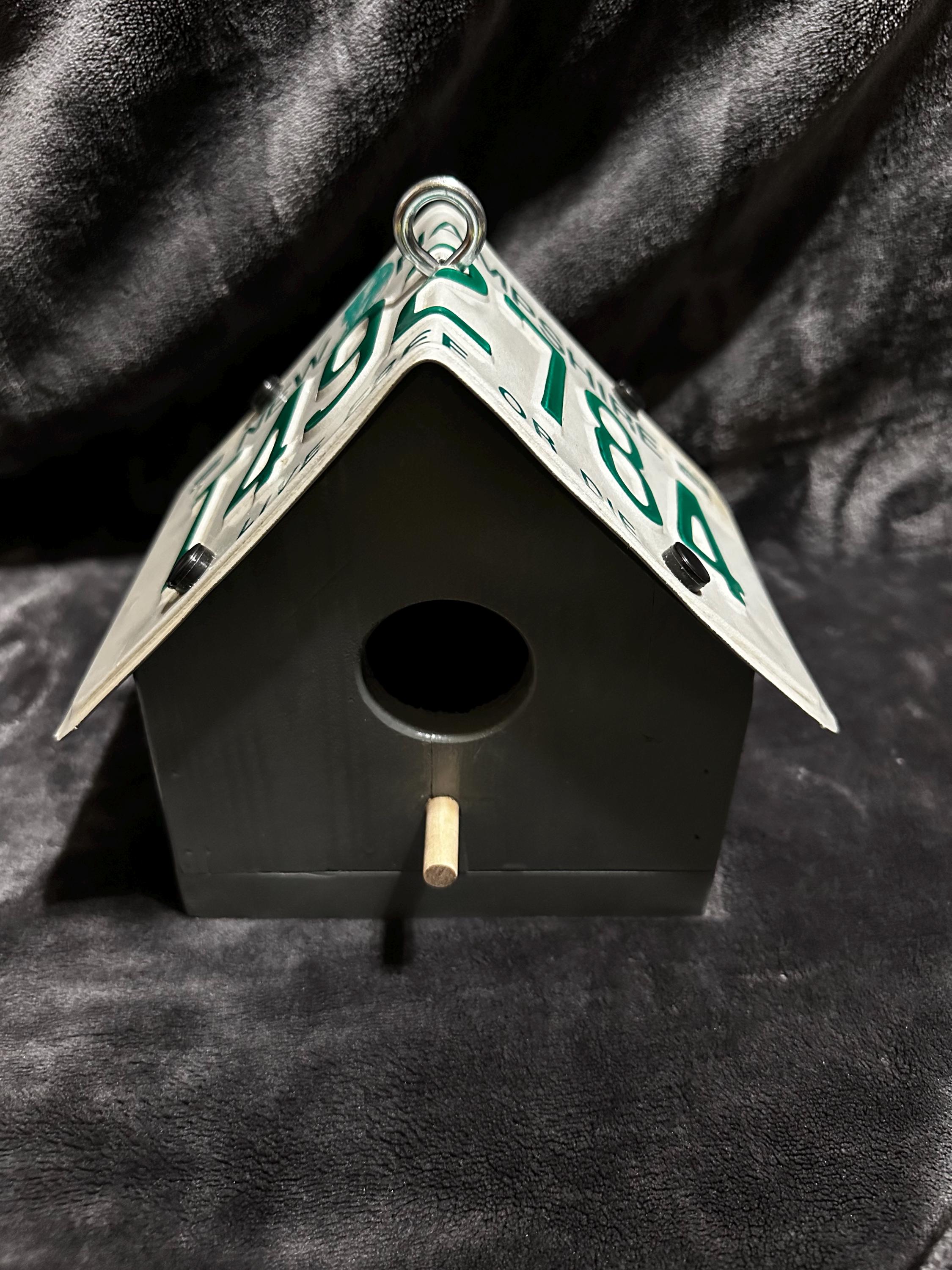 Hanging License Plate Birdhouse - Etsy