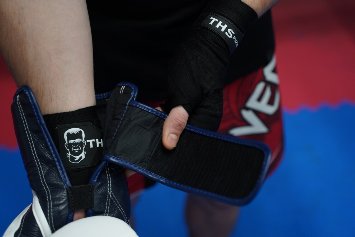 THS Fight Gear Hand Wraps 4.5m Inner Gloves Bandages Boxing Muay Thai ...