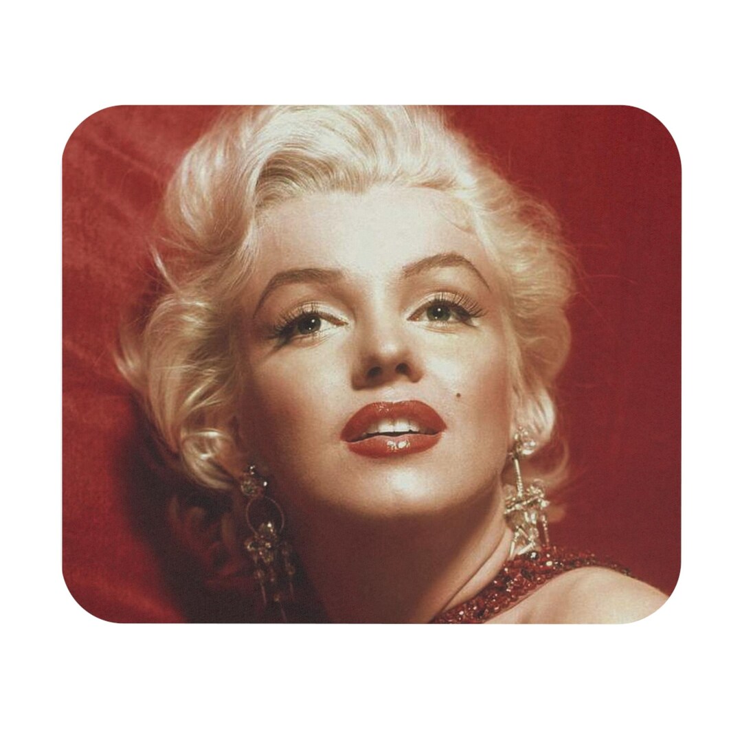 Mouse Pad With Classic Marilyn Monroe Still From "how to Marry a ...
