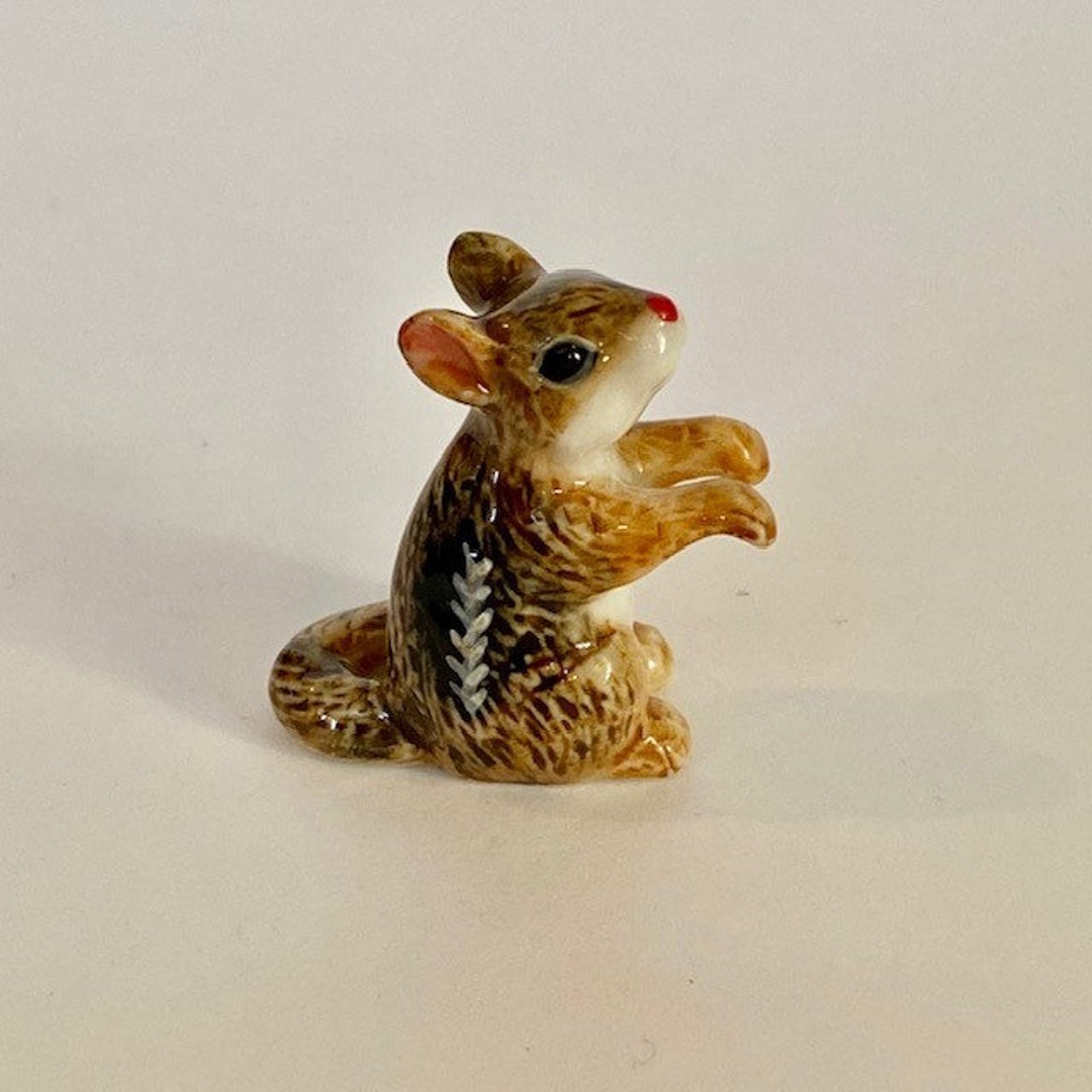 Hand-painted Miniature Porcelain Chipmunk Figurine – 26814 - Etsy