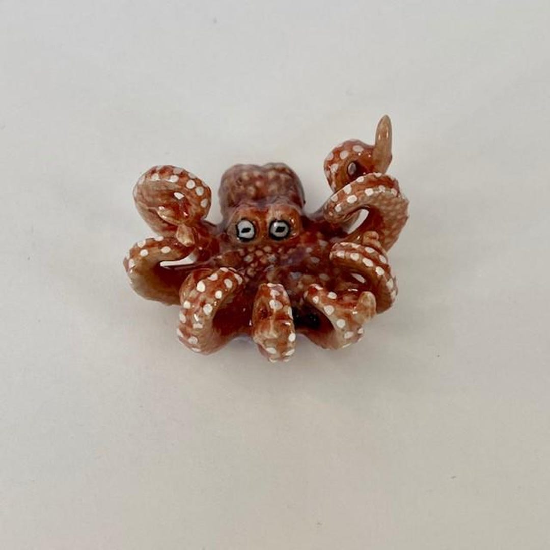 Hand-painted Miniature Octopus Porcelain Figurine – 25052 - Etsy