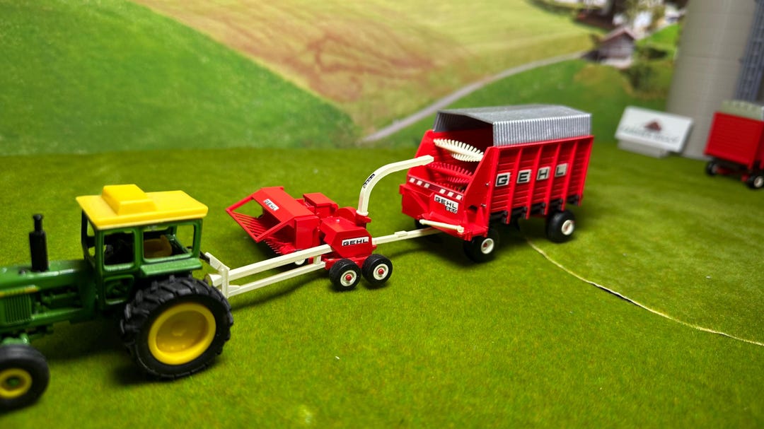GEHL 1250 Forage Harvester 1/64 Scale Model (please Read Description ...