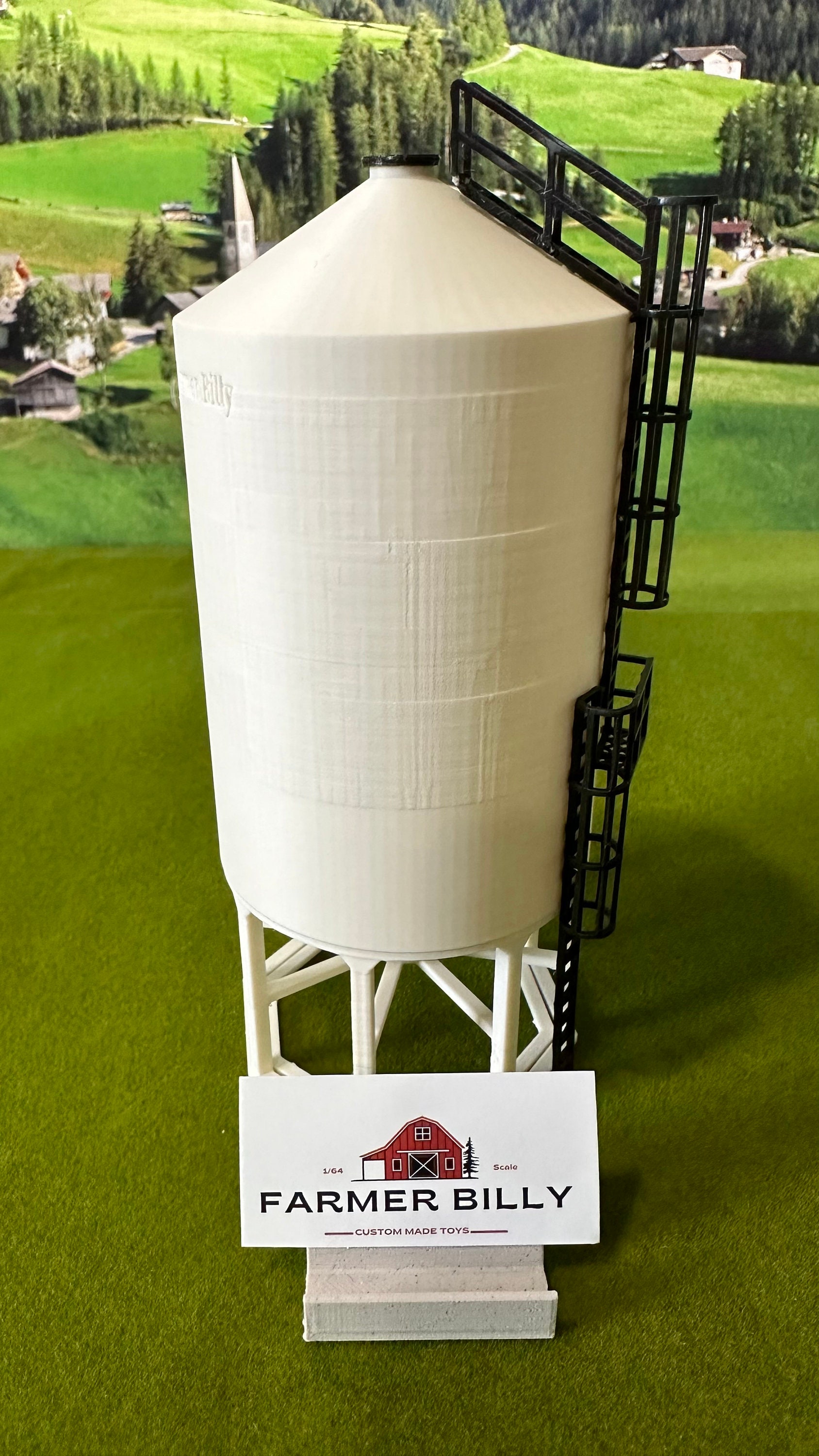 Meridian 1500 Series Smooth Wall Bins 1/64 Scale Model.(please Read the ...