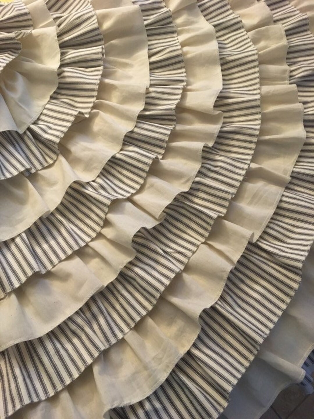 Ruffled Farmhouse Christmas Tree Skirt – Muslin & Ticking Stripe - Etsy