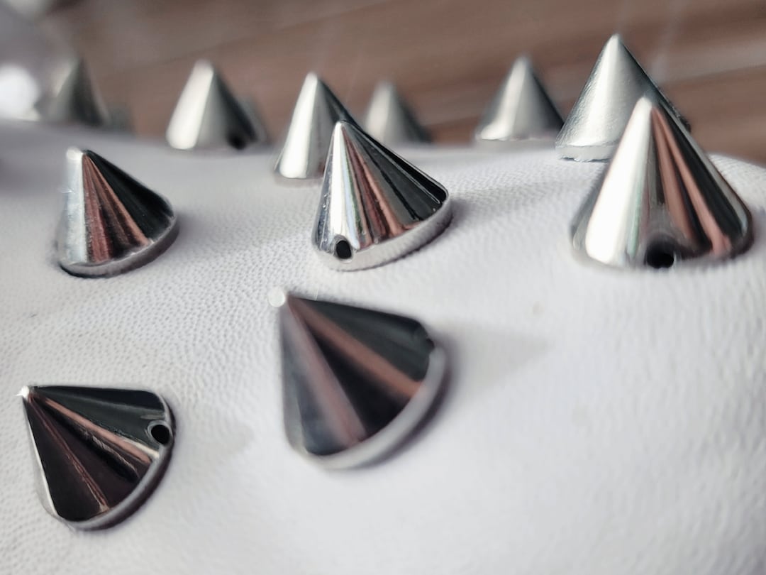 Plastic Spike Shoe Charm. Croc Shoe Spike Embellishments. Silver Shoe ...