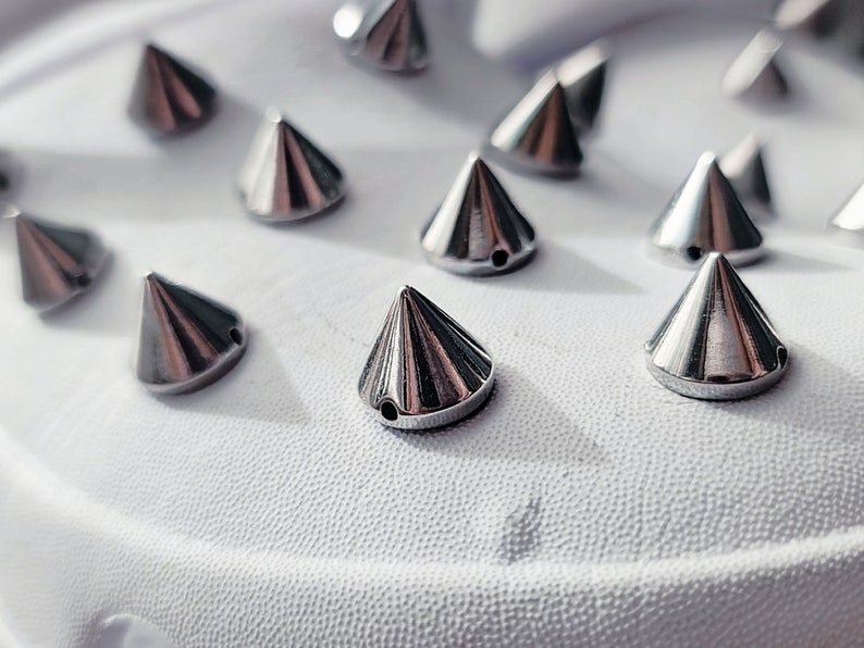 Plastic Spike Shoe Charm. Croc Shoe Spike Embellishments. Silver Shoe ...