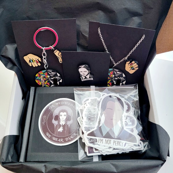 Wednesday Necklace - Etsy