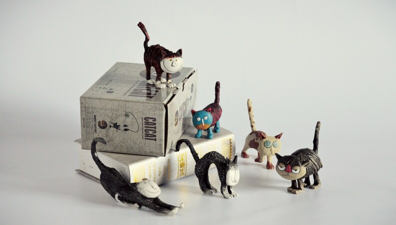 Charming Cartoon Cat Figurine, Cute Desk Decor, Adorable Cat Lover Gift ...