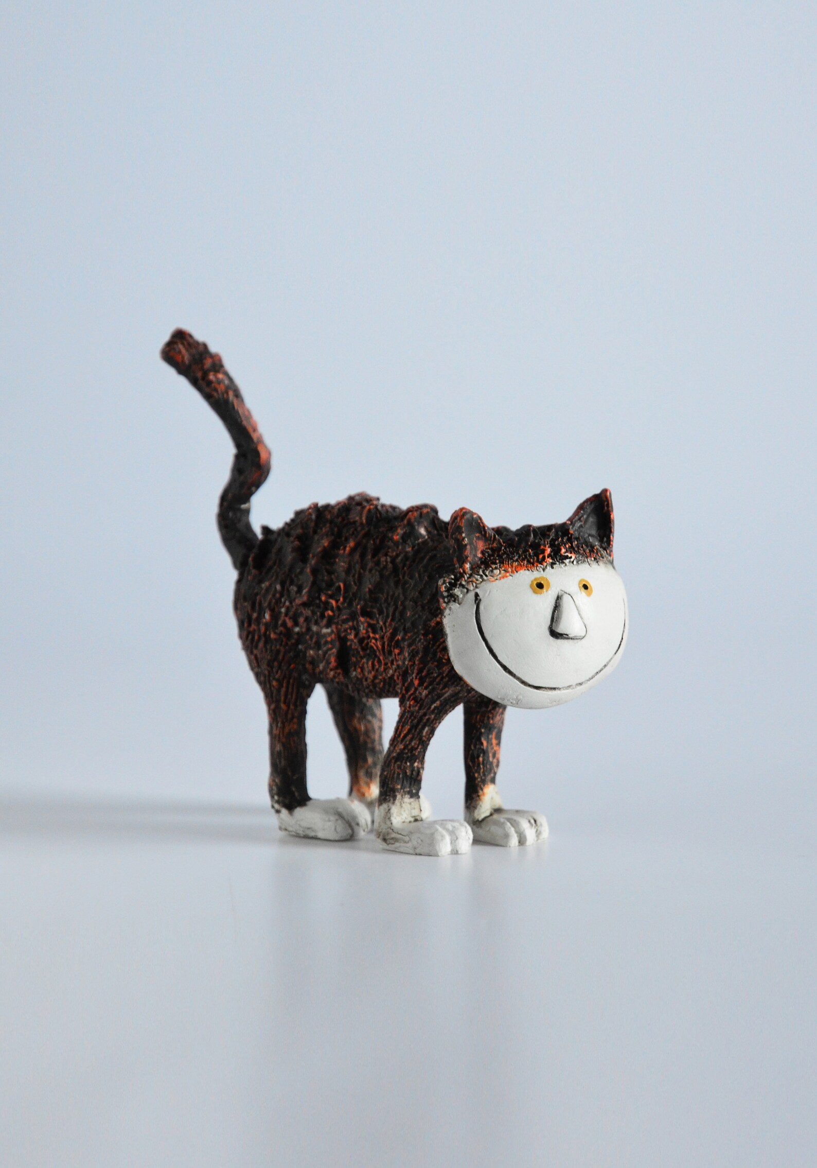 Charming Cartoon Cat Figurine, Cute Desk Decor, Adorable Cat Lover Gift ...