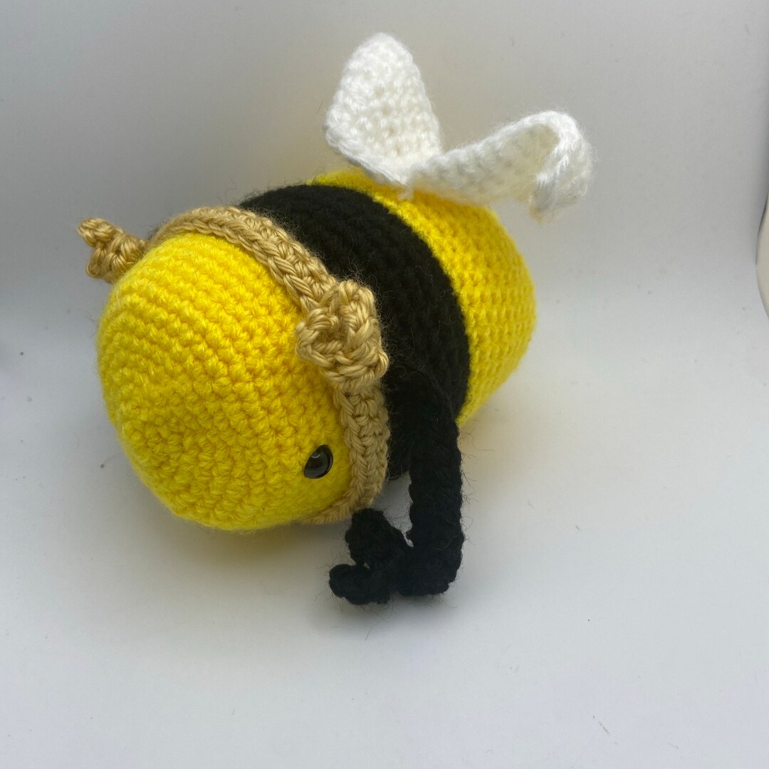 Spy X Family yor Forger Bee - Etsy