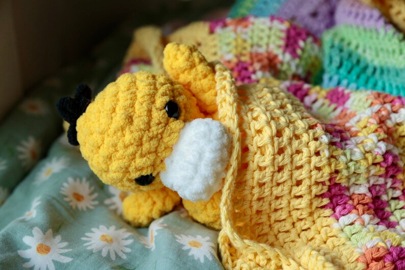 Psyduck Plush: Pokémon Desk Buddy - Etsy