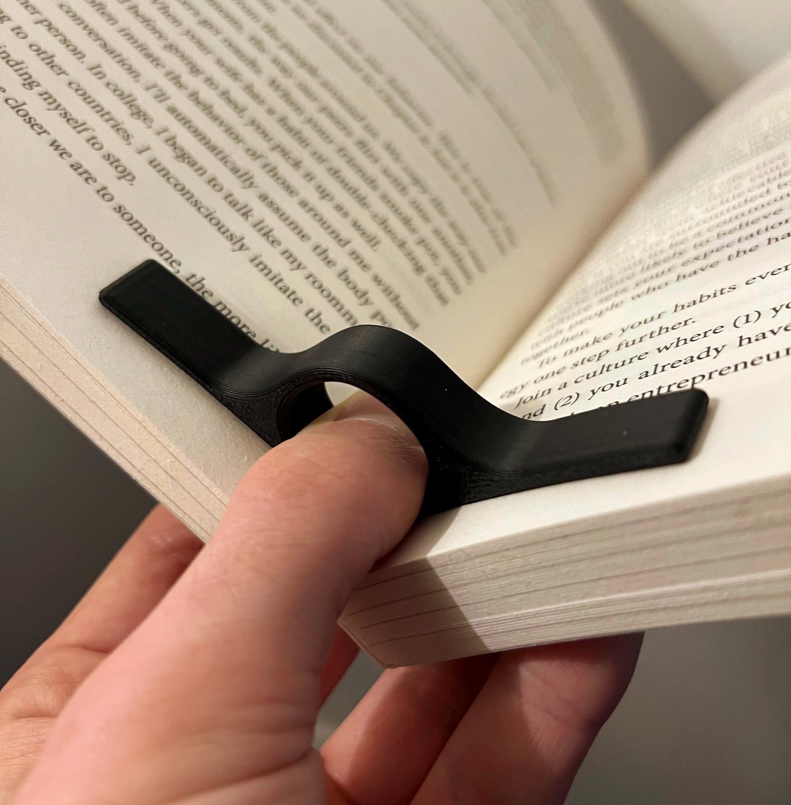 Thumb Book Page Holder: Reading Accessories Gift - Etsy UK