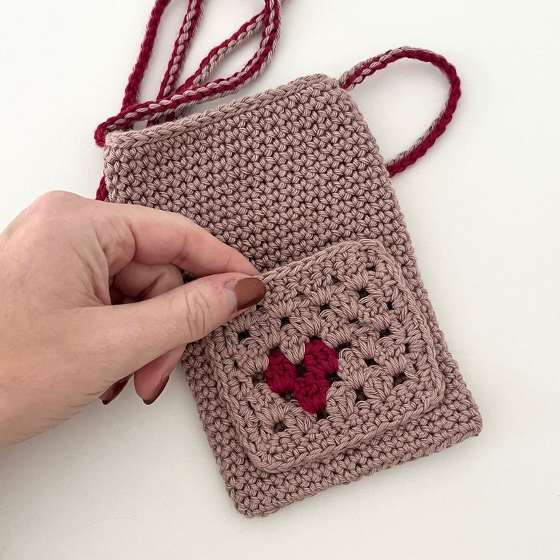 Crochet Phone Bag Pattern – Granny Heart Design (PDF) - Etsy