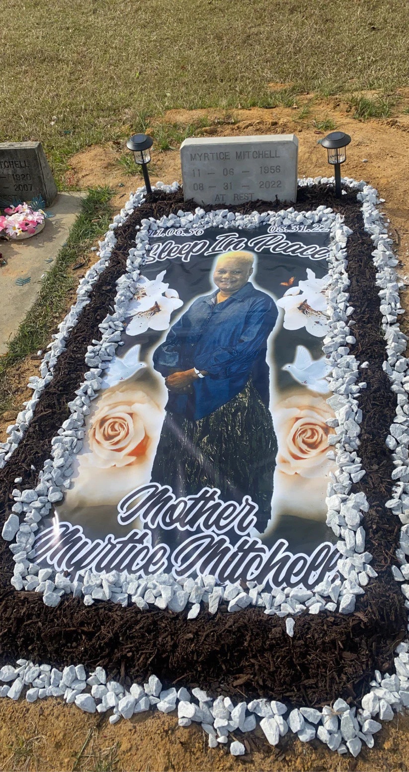 Grave Cover: Beautiful Remembrance for Your Loved Ones, Elegant Vinyl ...