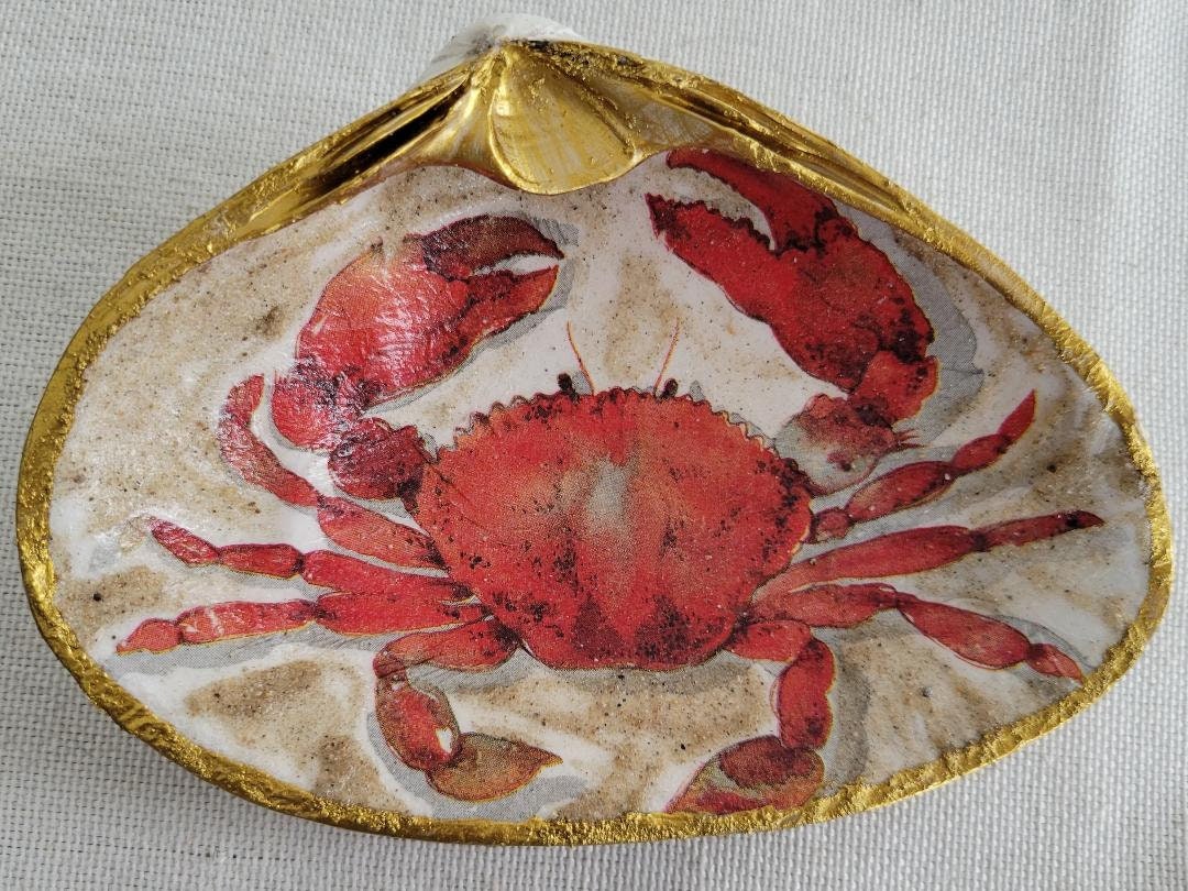 Colossal Decoupaged Clam Shell Crab Print - Etsy