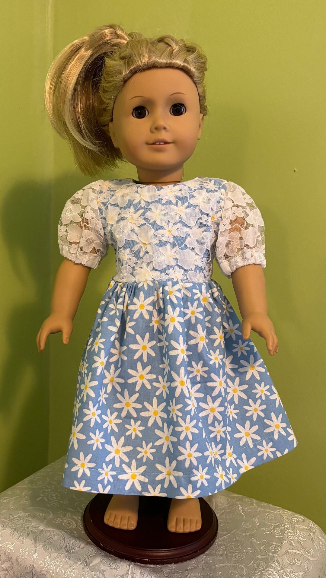 Very Cute Delicate Lace Dress. Your Doll Will Look Stylish at Any Party ...