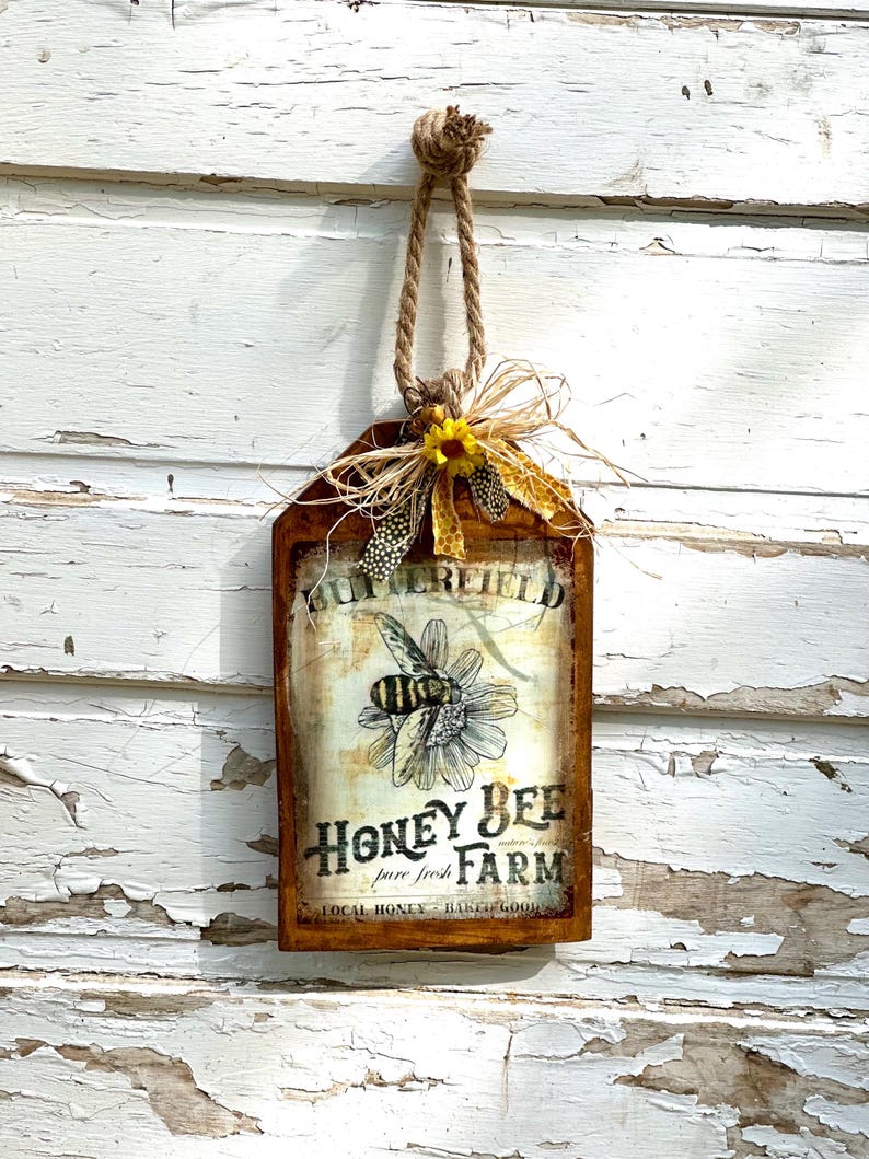 Honey Bee Rustic Tag Wooden Sign/country Bee Hanger Decor - Etsy