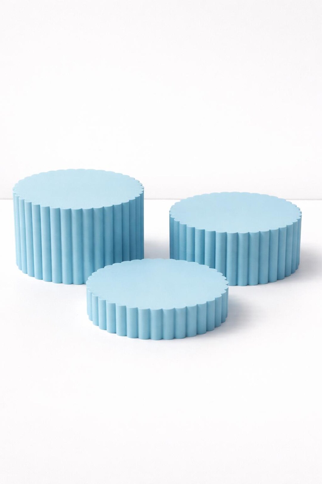 Scalloped Round Photo Prop Riser, Product Photography Display Pedestal ...