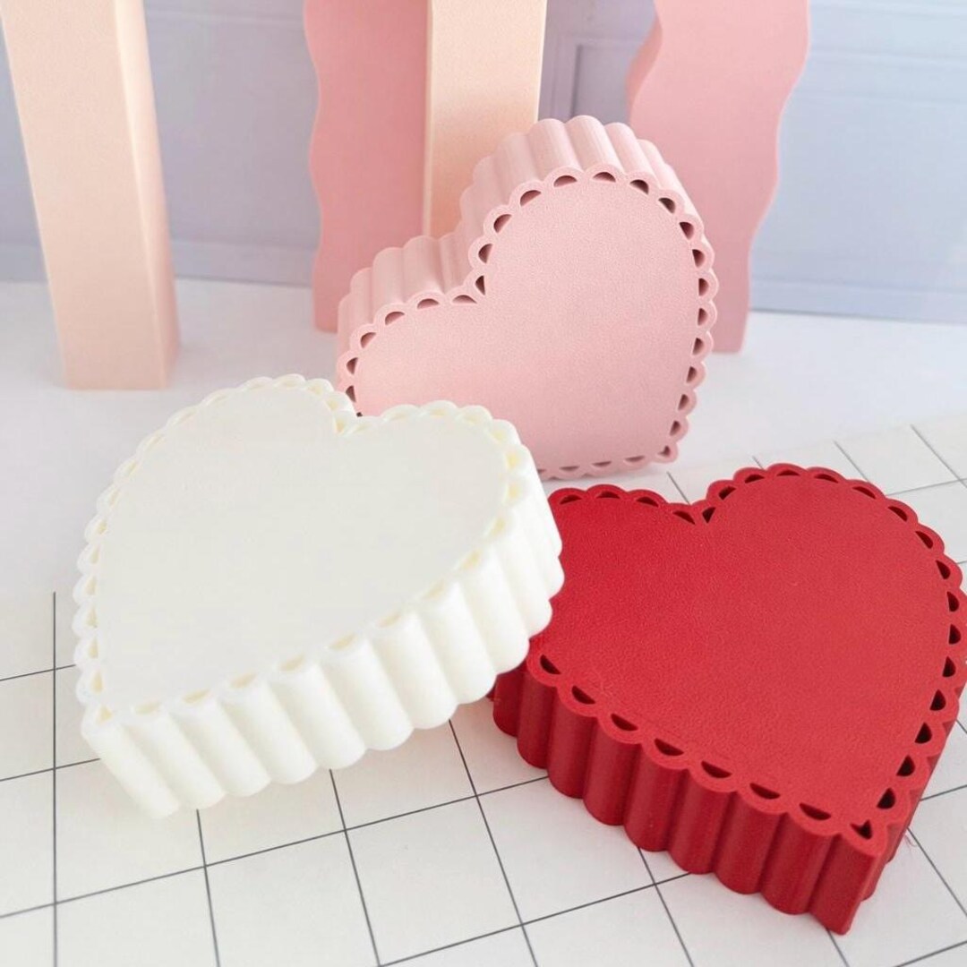 Heart Scalloped Riser for Product Photography, 3D Printed Photo Prop, Aesthetic Display Stand ...