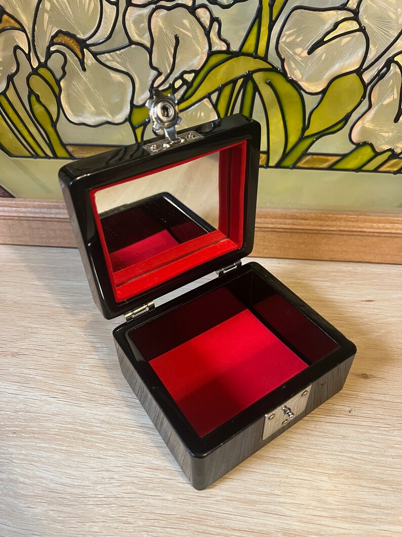 Vintage Lacquered Wood Box With Flowers and Butterflies - Etsy