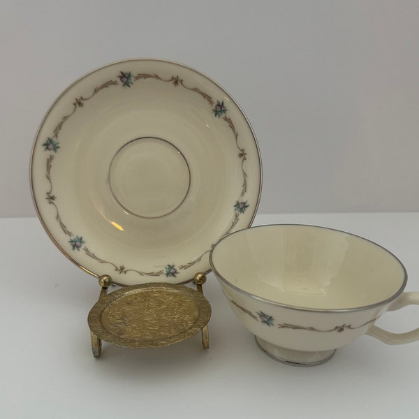 Footed Tea Cups - Etsy