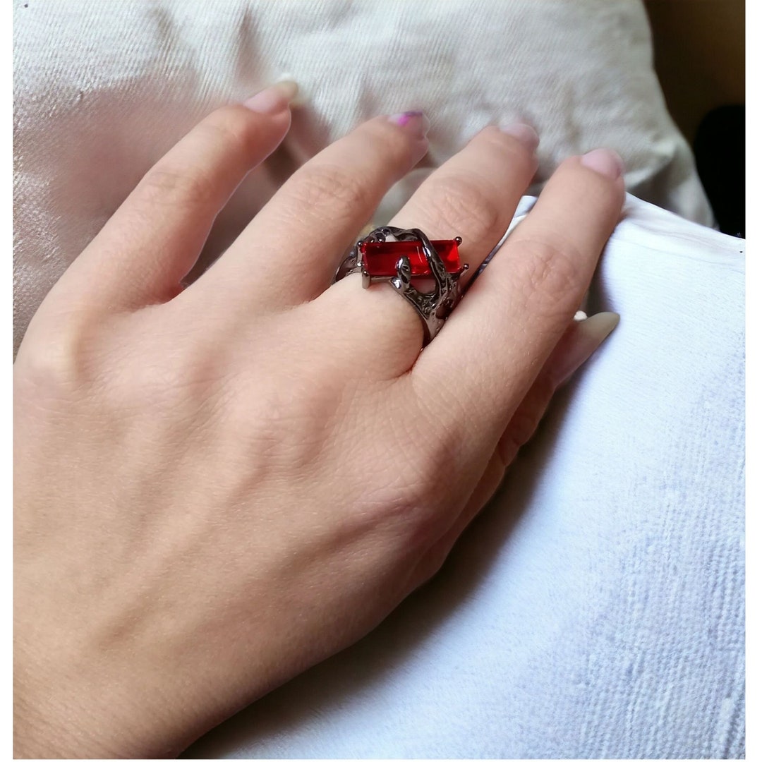 Black Thorn Grape Ring Red Stone Braid Punk Black Rings for Men Gothic ...