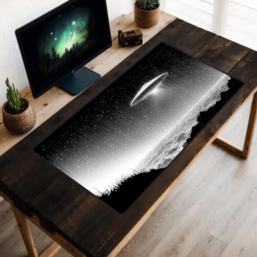 Alien Planetary Observation Desk Mat, 1950's UFO Siting Desk Pad, Black ...