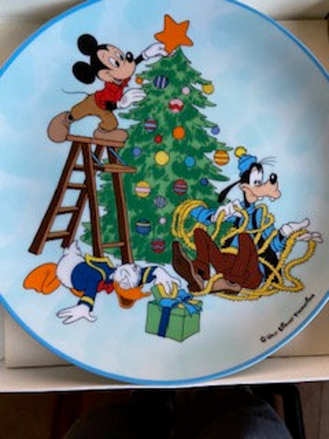 Walt Disney :sneak Preview Christmas Plate - Etsy