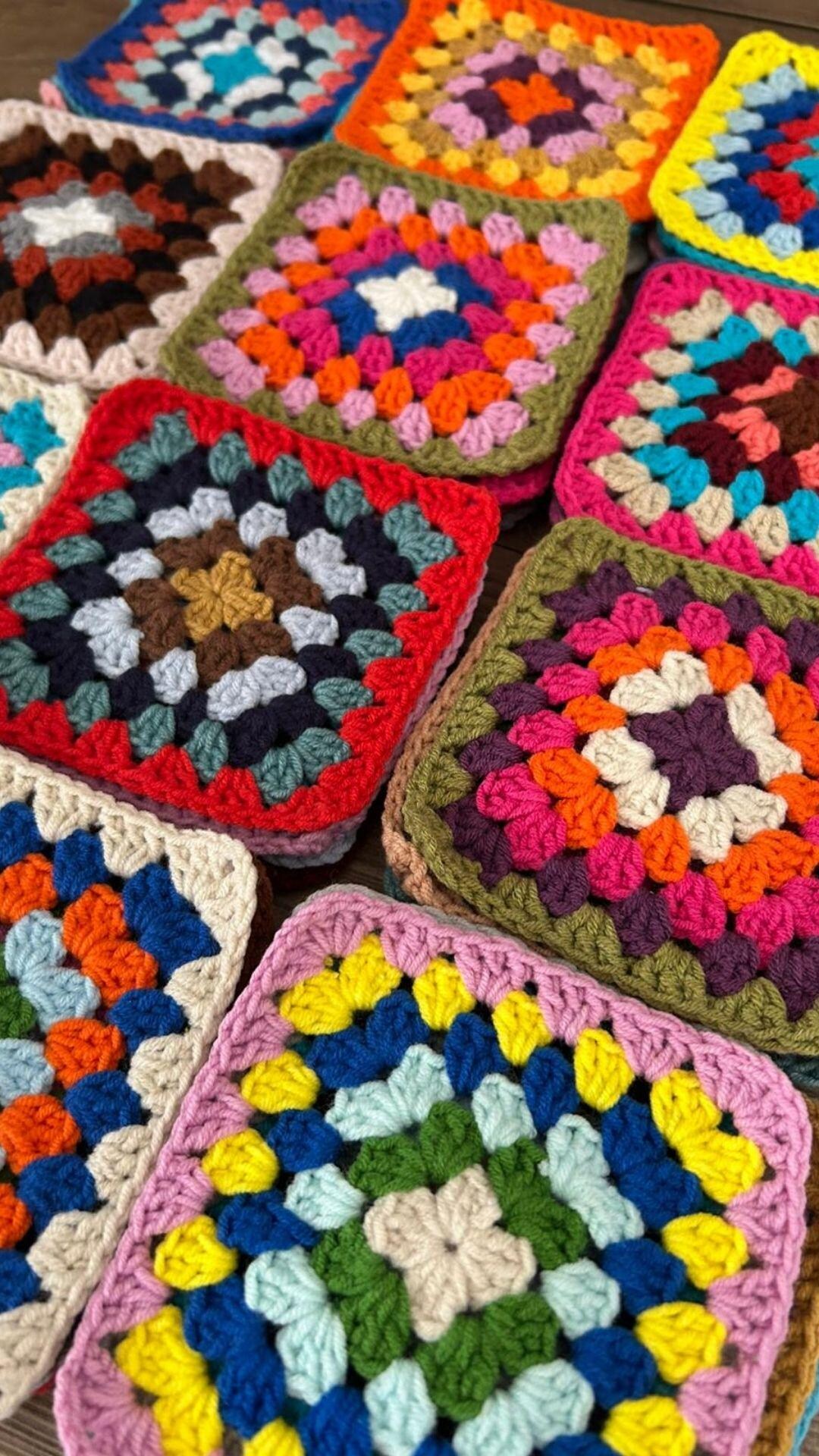 Handmade Crochet Granny Squares: Colorful Cotton Motifs, DIY Project ...