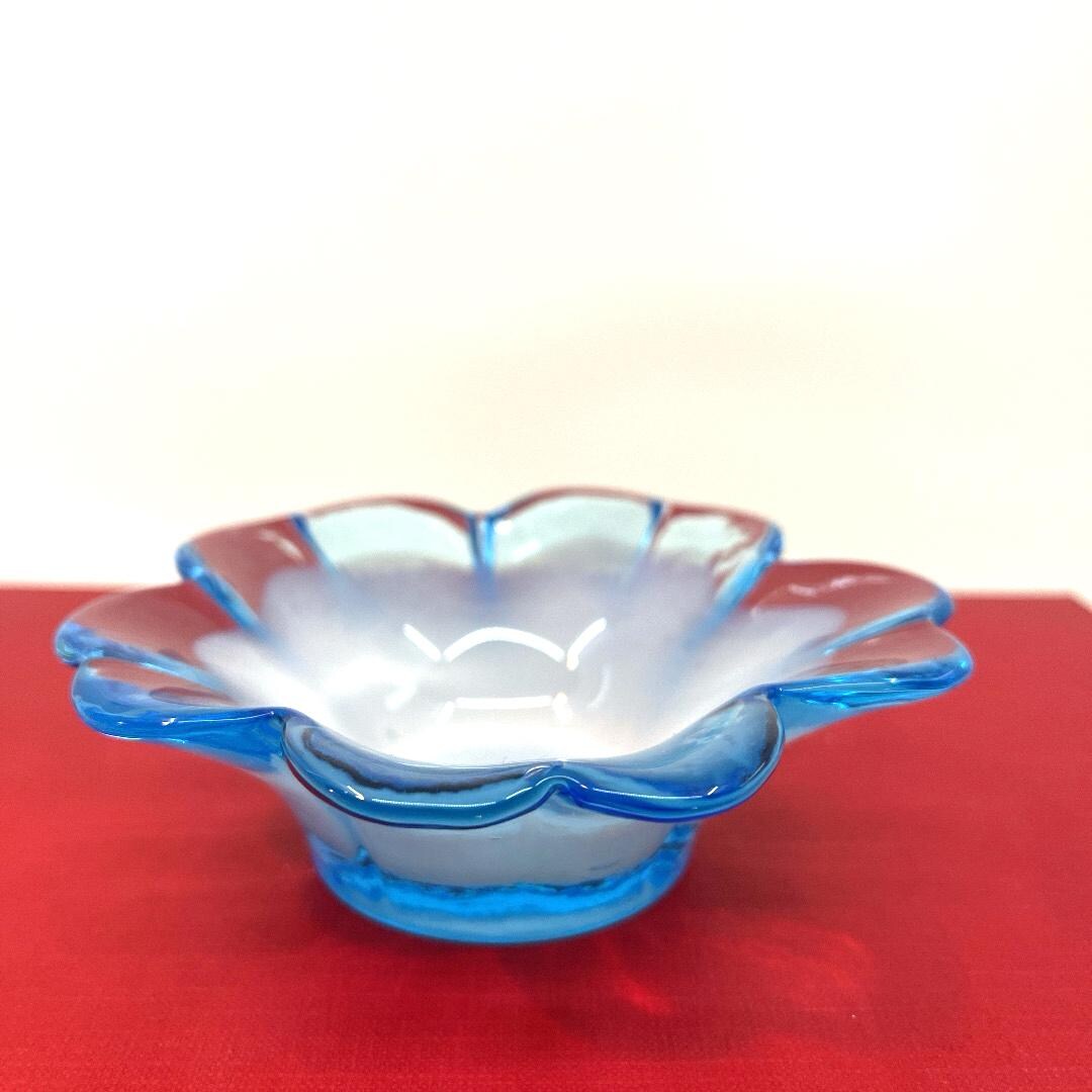 Blue and White Flower Shaped Art Glass Bowl, Trinket Dish, by Glass ...