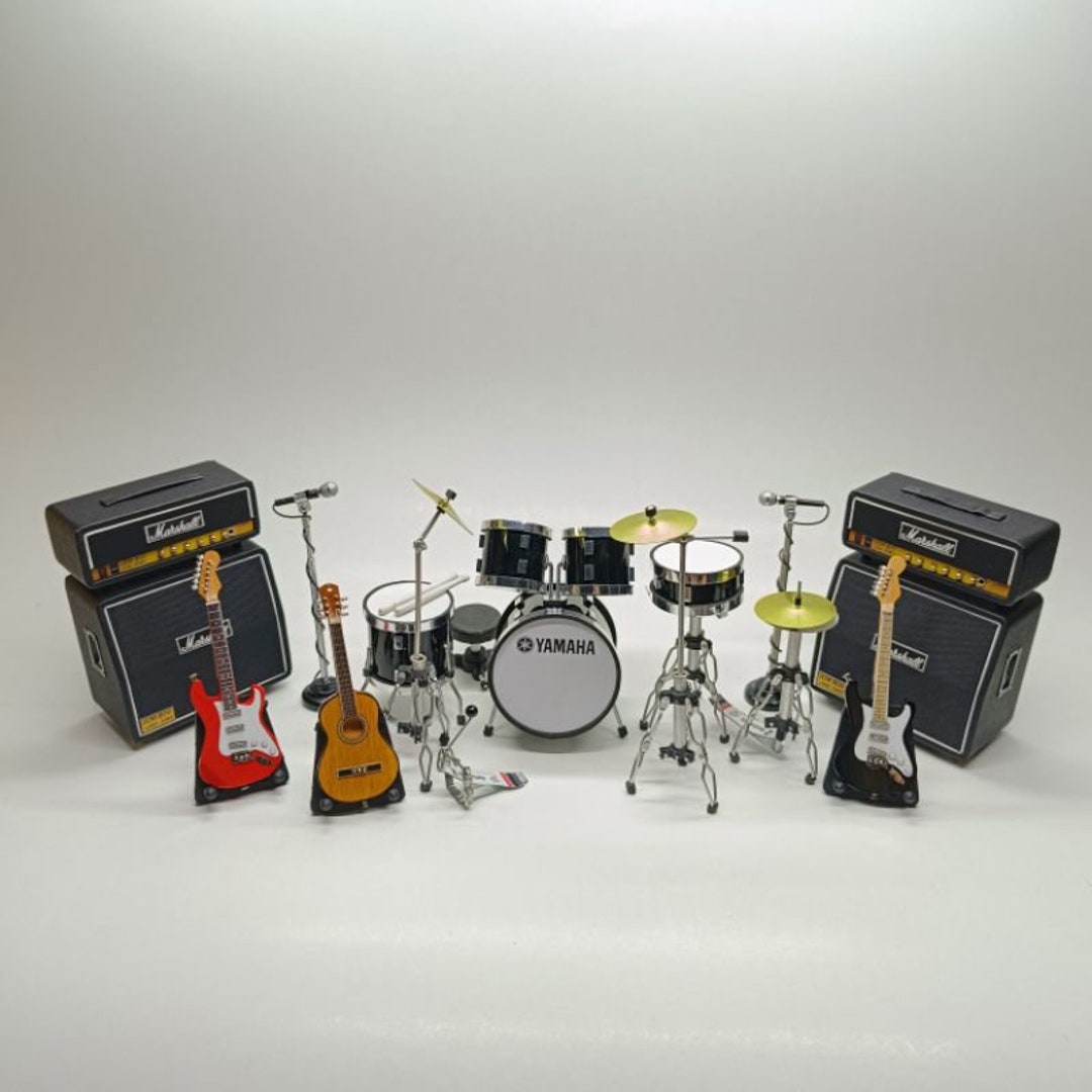 Miniature Drum Set Yamaha Black Plus Mini Guitar 3 Pcs Miniature ...