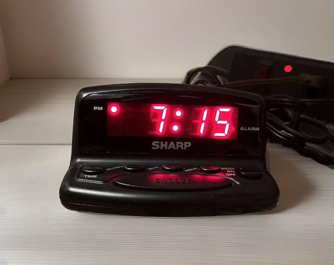 Vintage SHARP Digital Alarm Clock | 9v Battery Backup | Model SPC026 ...