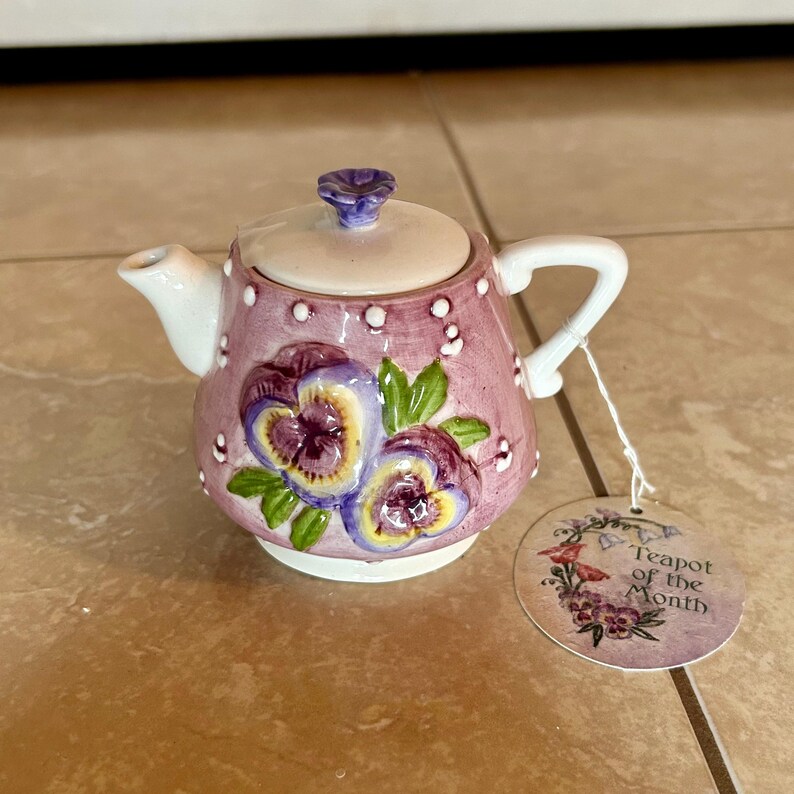 Teapot of the Month Candle (march) - Etsy