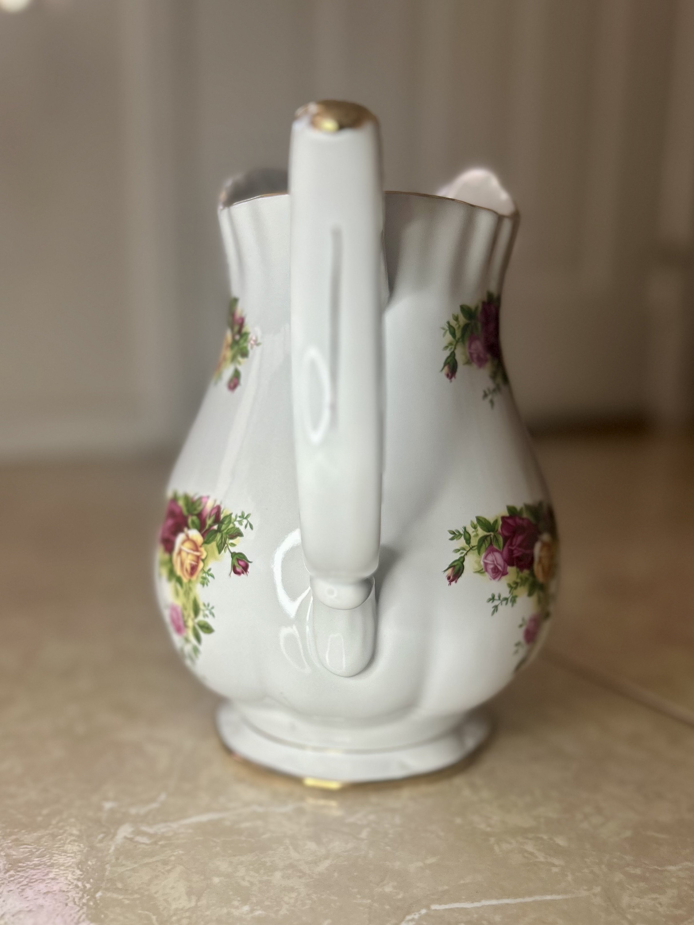 Royal Doulton/royal Albert Old Country Roses Bone China Pitcher & Basin ...