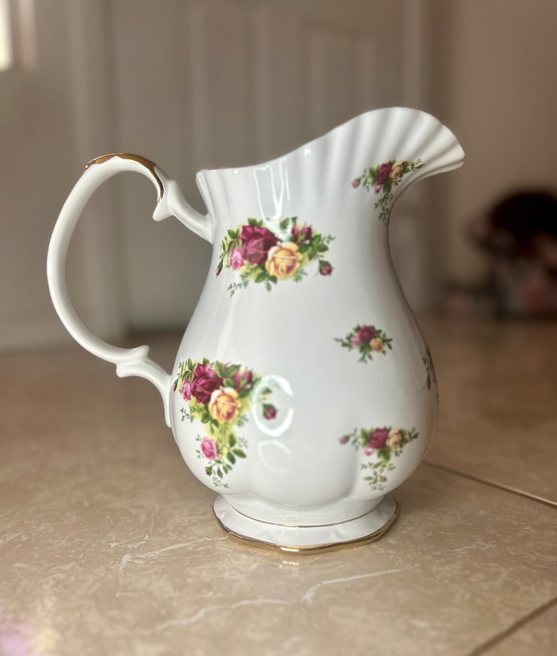 Royal Doulton/royal Albert Old Country Roses Bone China Pitcher & Basin ...