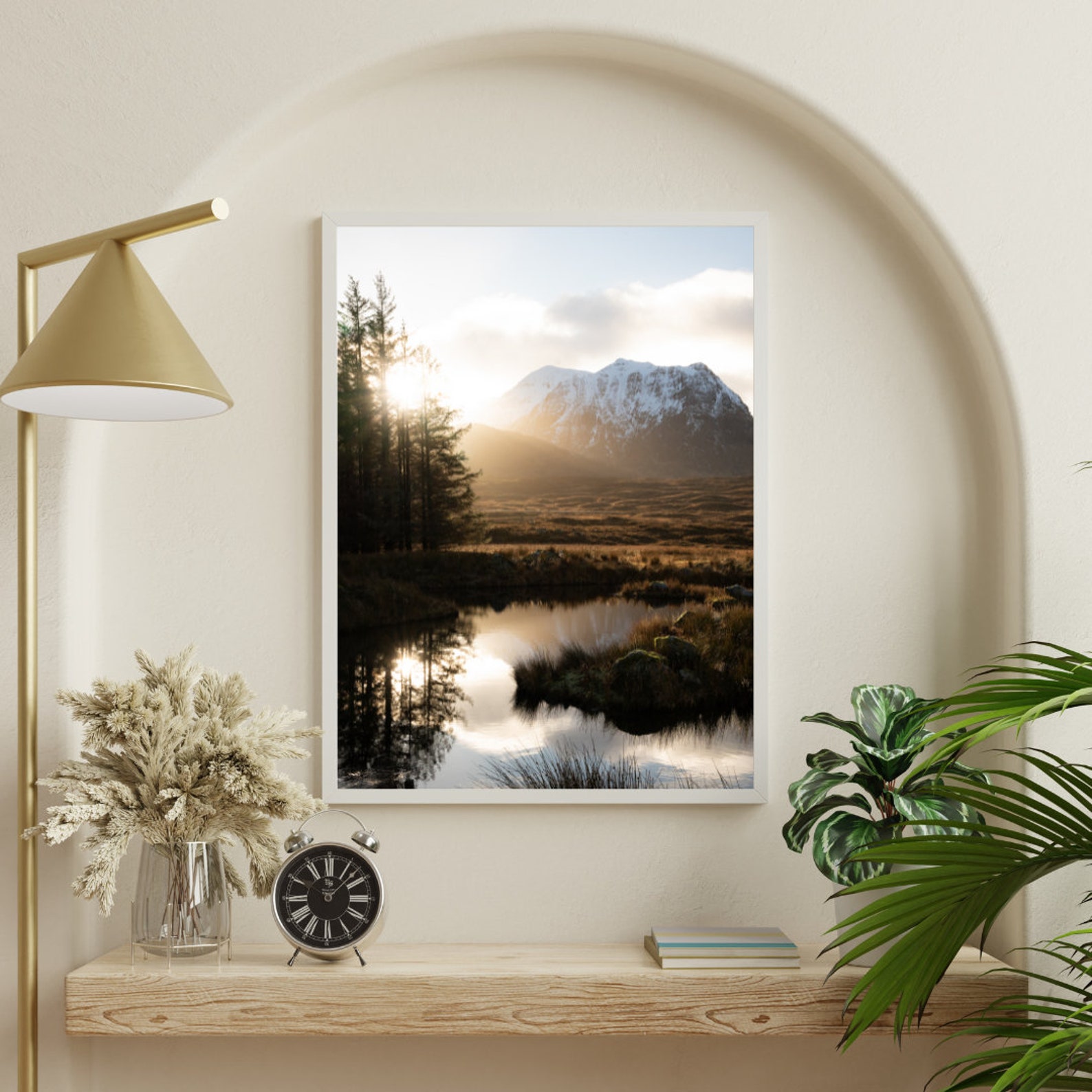 Beautiful Sunlight Scenes in Glencoe of the Famous Buachaille Etiv Mor ...