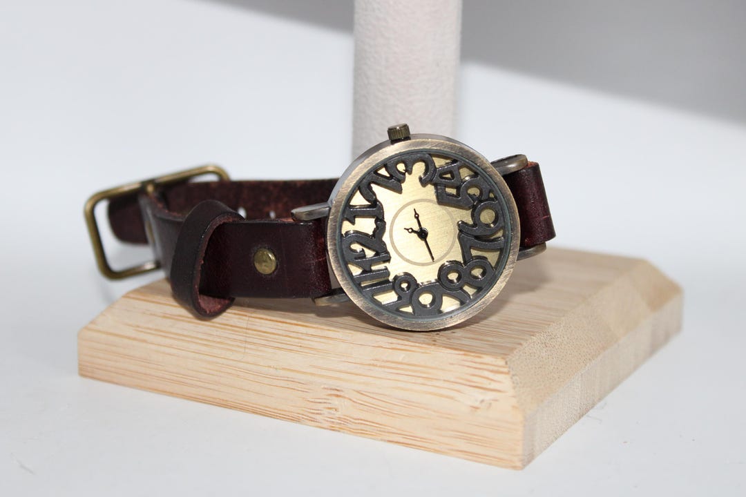 Vintage Brown 3D Retro Numbers Face Watch - Etsy